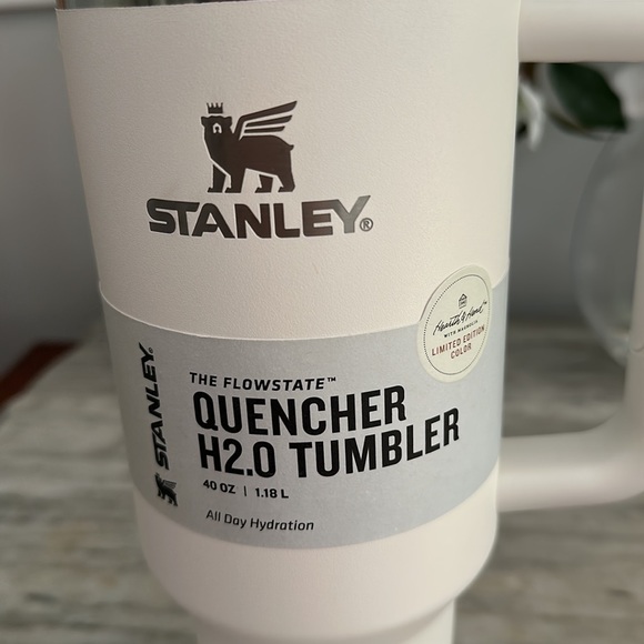 Stanley | Dining | Stanley Quencher 4 Oz Sour Cream Hearth And Hand ...